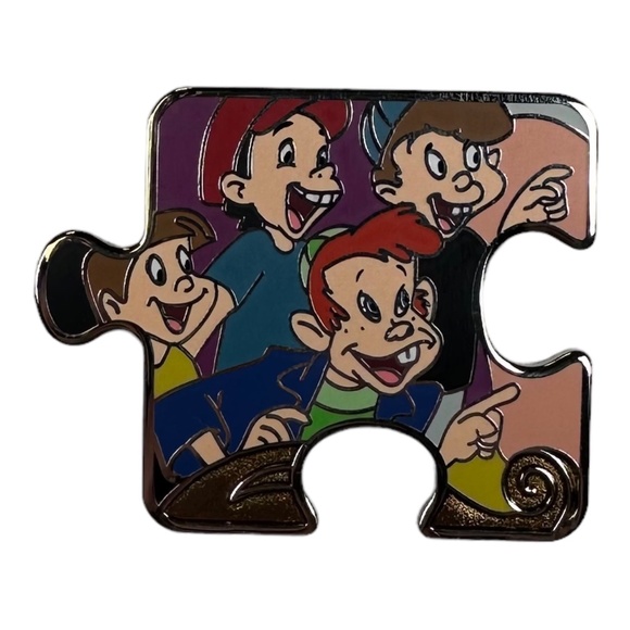 Disney | Other | Disney Parks Character Connection Dumbo Puzzle Mystery ...